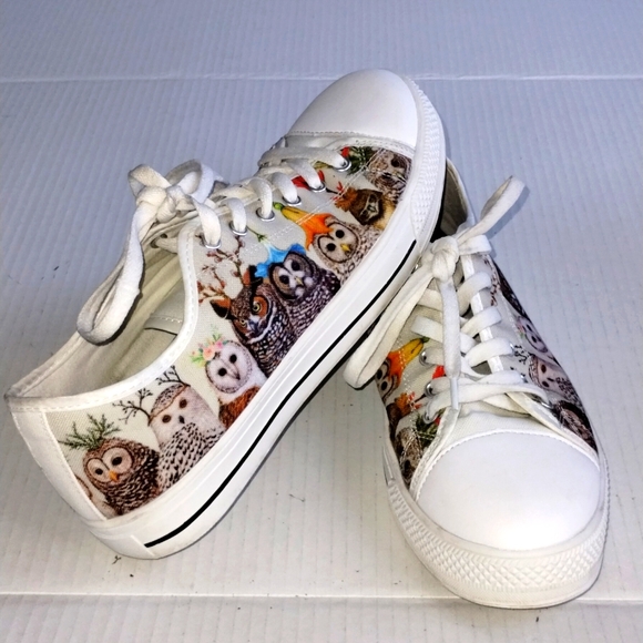Vintage | Shoes | Owl Canvas Lace Up Shoes White Female 9male 7 Whimsy ...